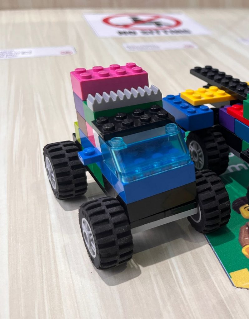 Build & Test Theme Park – Lego Car Racing - My Awesome Moments