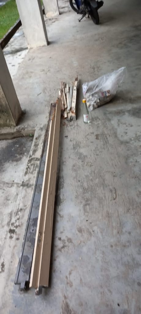 Tukar Frame Pintu Kayu Yang Reput - My Awesome Moments