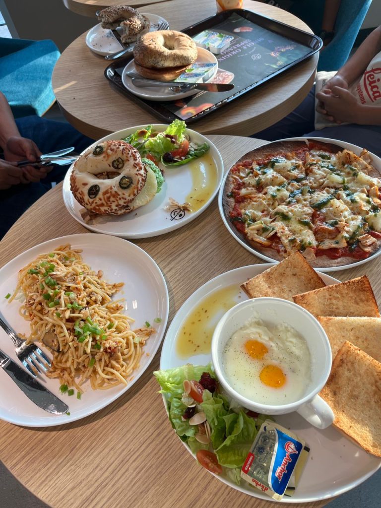 Coffee Bean & Tea Leaf Food Review - My Awesome Moments